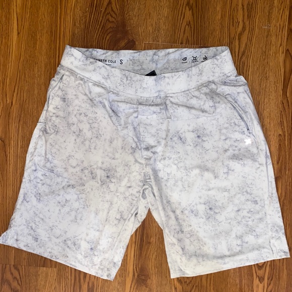 Kenneth Cole New York | Shorts | Kenneth Cole White Granite Dry Fit ...